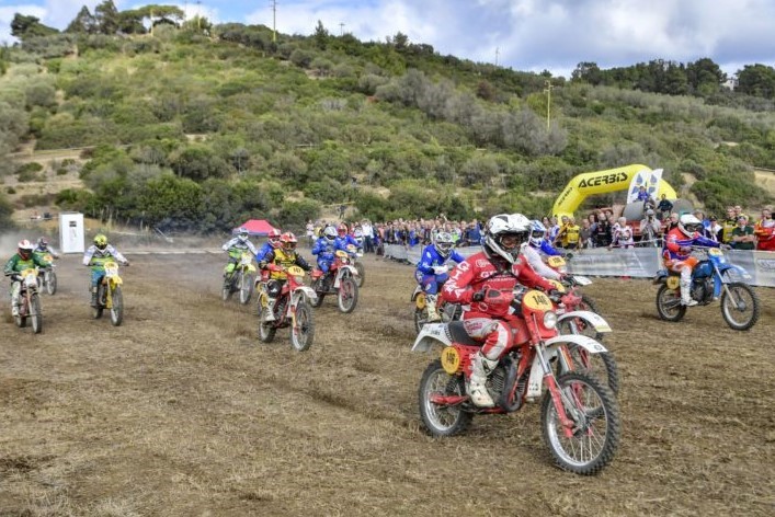 FIM Enduro Vintage Trophy mit Team Austria | Motorradreporter