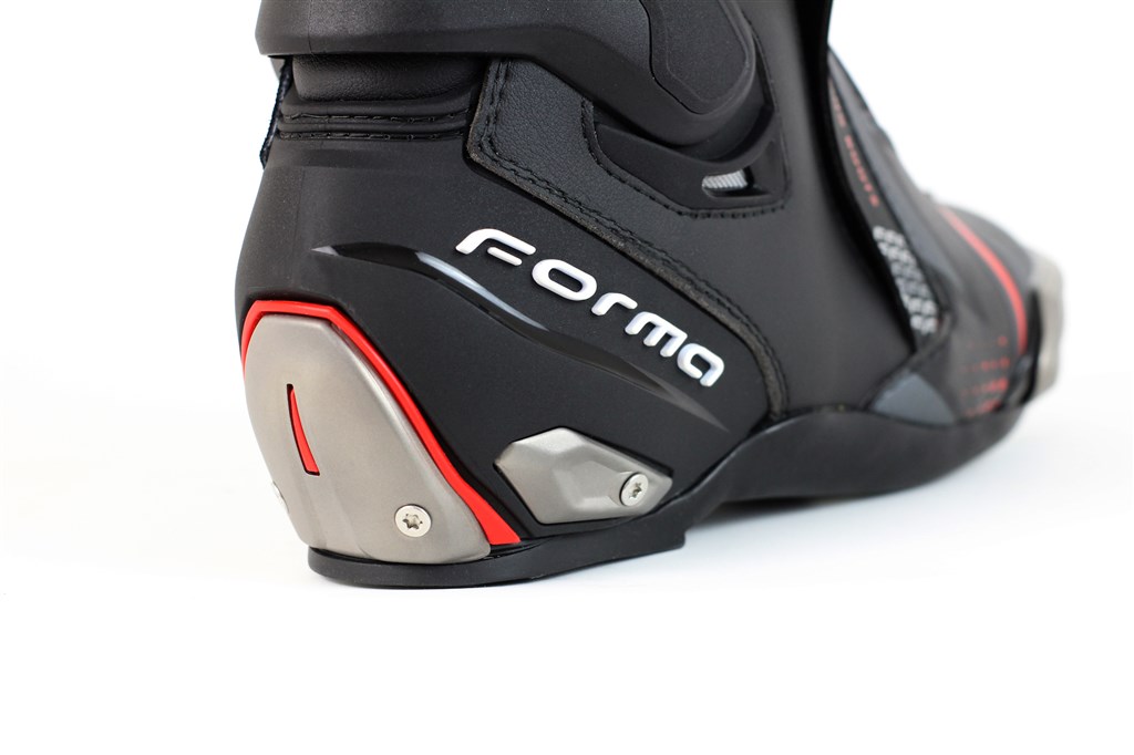 EICMA 2022 Forma präsentiert den neuen Phantom | Motorradreporter