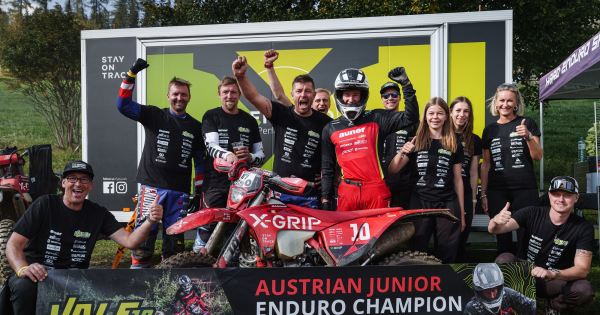 Erneuter ÖM Titel für das X-GRIP Racing Team | Motorradreporter